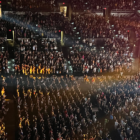 Thunder Audio Takes Mr. Worldwide Across North America with JBL VTX ...